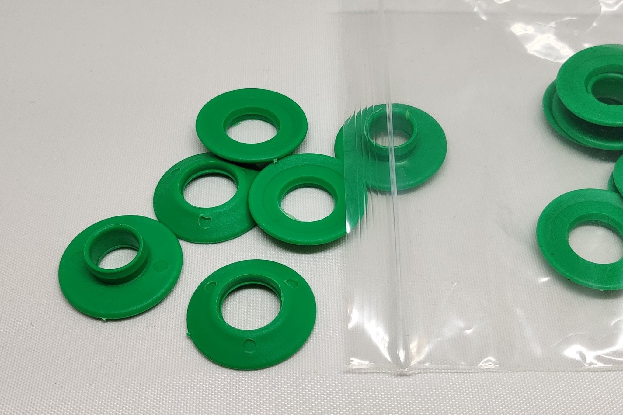 APE - Easy Fix Plastic Eyelets, Pack of 10 – Profabrics